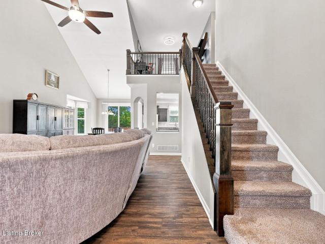 10004 Creek View Estates Dr