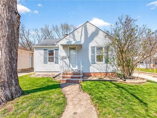 10004 Manoa Ave, Brooklyn, OH 44144
