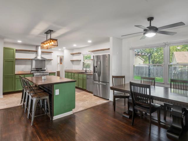 10004 NW Circle Drive
