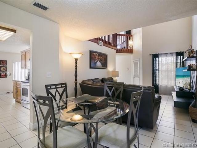 10005 SW 223rd Ln, Cutler Bay, FL 33190
