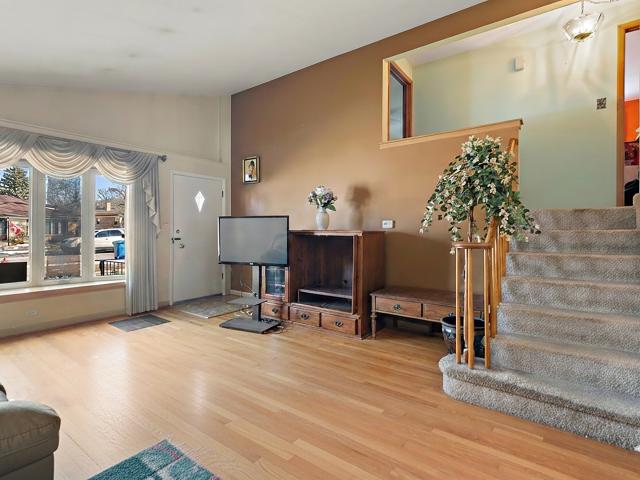 10008 Buell Court