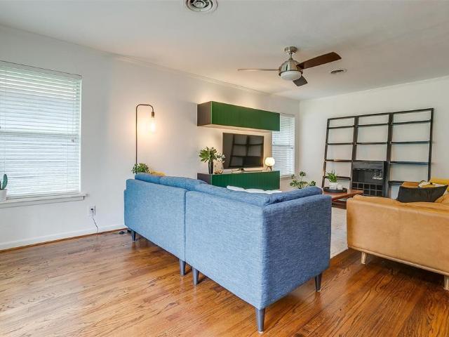 10008 San Lorenzo Drive