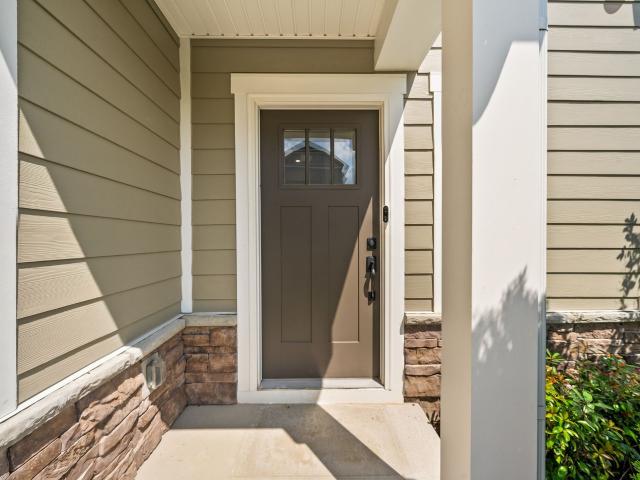 1000 Mountain View Dr