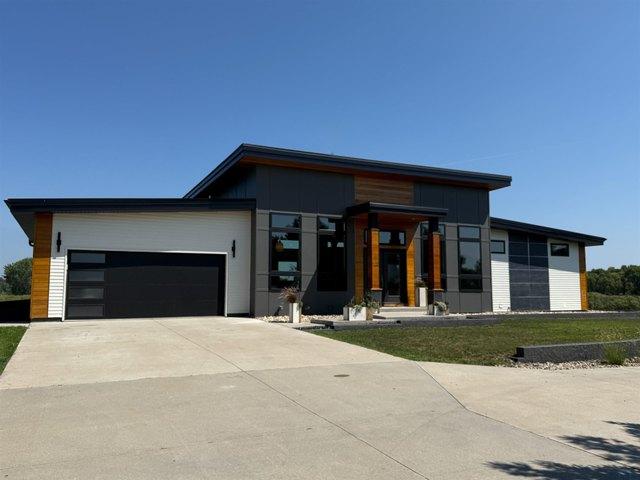 1000 N Boone St, Rock Rapids, IA 51246