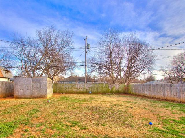 1000 N Locust Lane