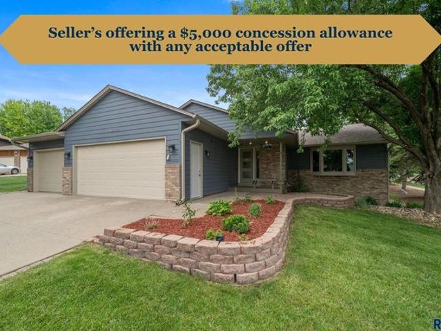 1000 N Richmond Cir, Sioux Falls, SD 57103