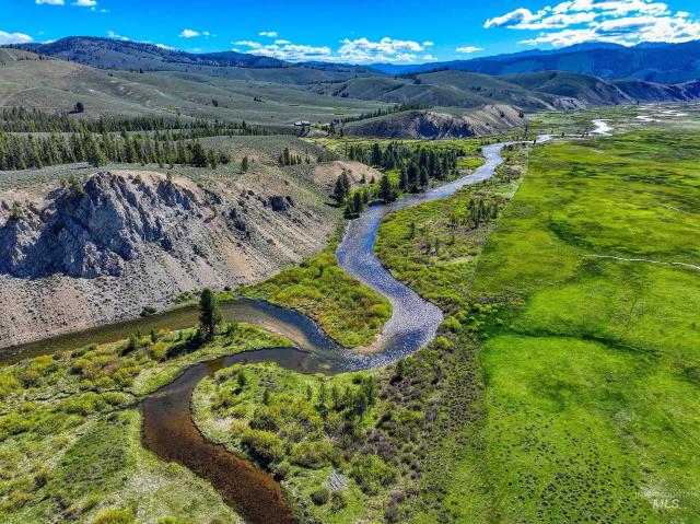 1000 Nip N Tuck Rd