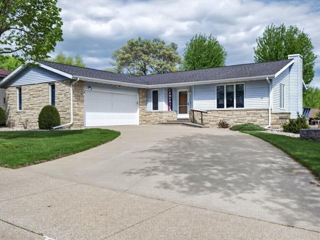 1000 Oak Ave N, Onalaska, WI 54650