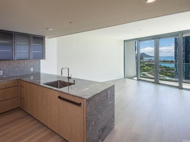 1000 Auahi St Apt 2504, Honolulu, HI 96814
