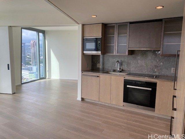 1000 Auahi St Apt 2703, Honolulu, HI 96814