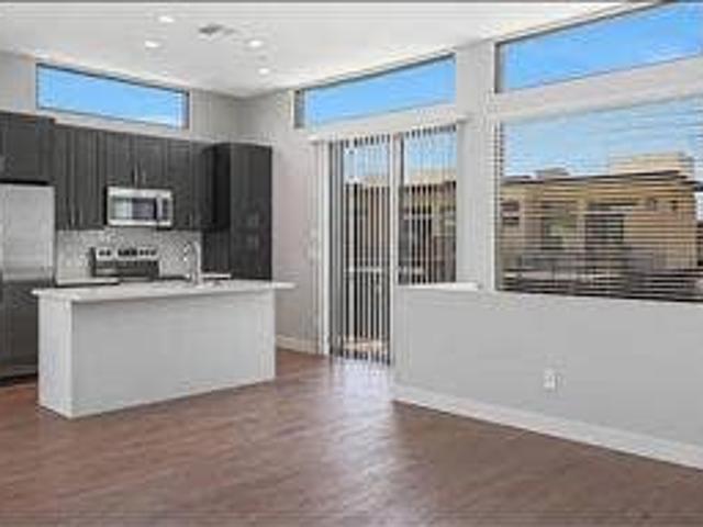 $1000 a Month Beautiful Furnished