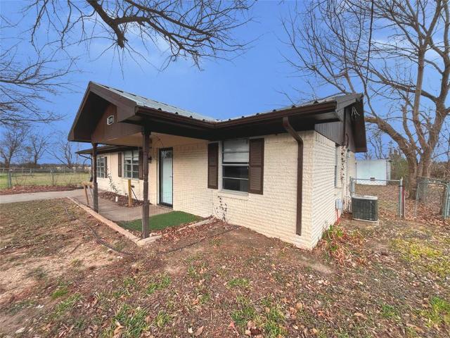 1000 Andrea Dr, Mabank, TX 75147 | MLS #21186 | Compass