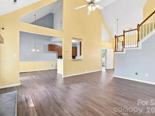 1000 Barbee Farm Drive