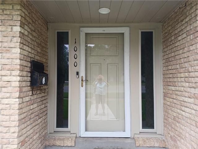 1000 Bonnabel Boulevard