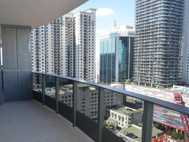 1000 Brickell Plaza #2014 Miami, FL 33131