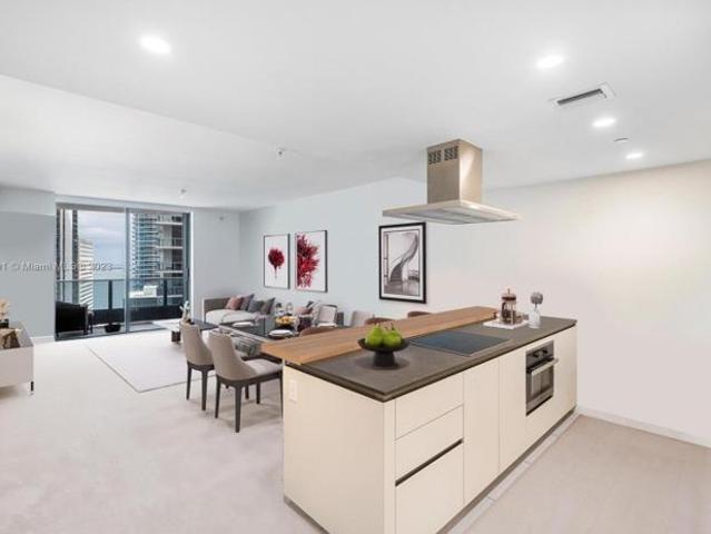 1000 Brickell Plaza #3003, Miami, FL 33131