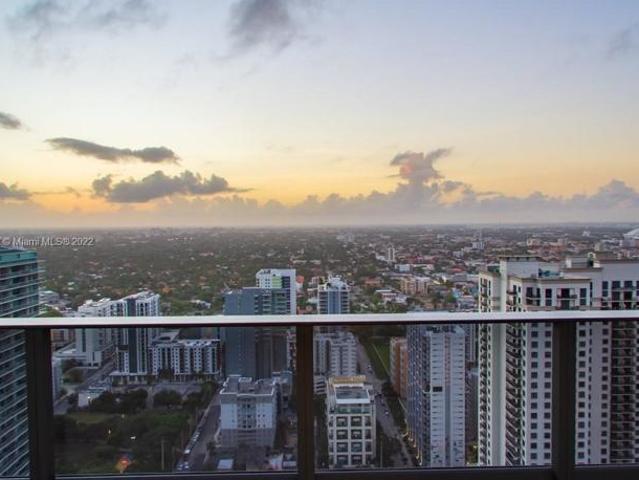 1000 Brickell Plaza #4210 Miami, FL 33131