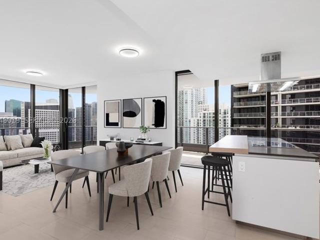 1000 Brickell Plz Unit 4015, Miami, FL 33131