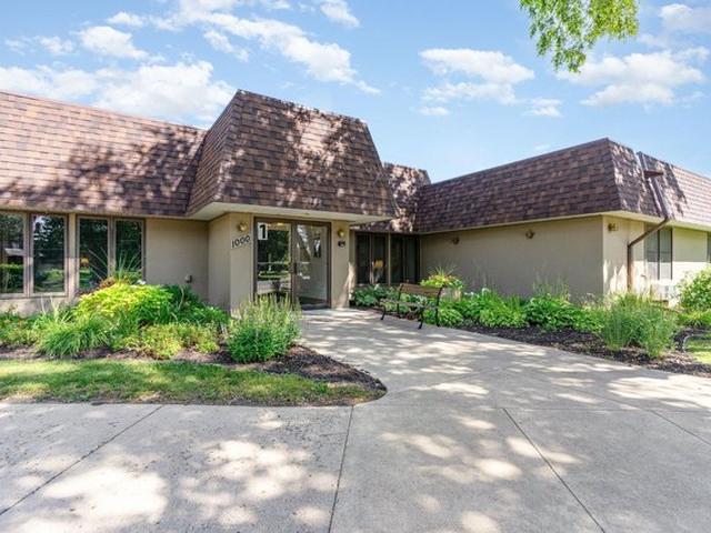 1000 Cannon Valley Dr E Apt 143, Northfield, MN 55057