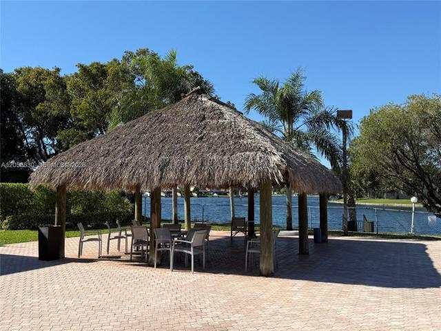 1000 Colony Point Cir, Unit 303, Pembroke Pines, FL 33026 | MLS #A12053