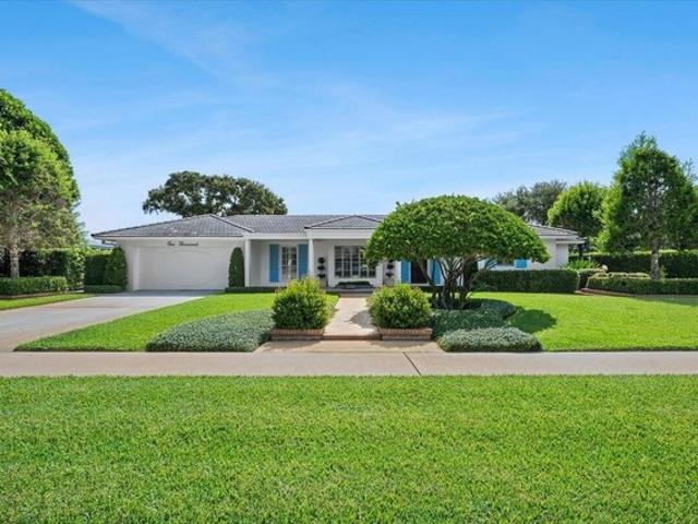 1000 Country Club Dr, North Palm Beach, FL 33408