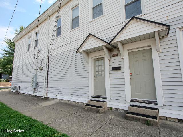 1000 E Caldwell St 3