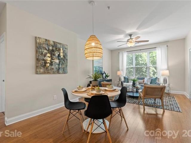 1000 E Woodlawn Rd Apt 314, Charlotte, NC 28209