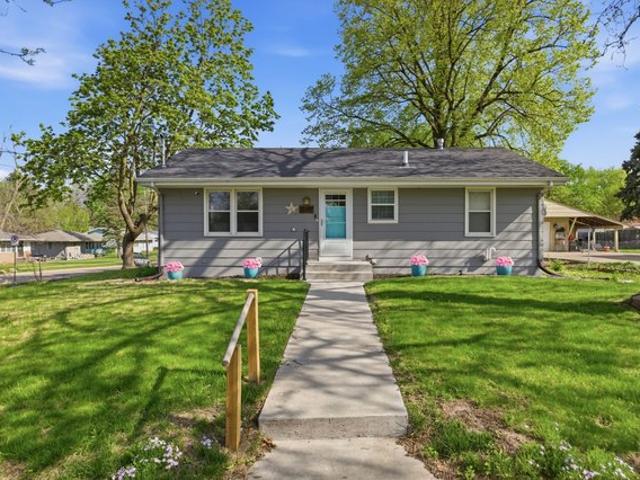 1000 E Watrous Ave, Des Moines, IA 50315