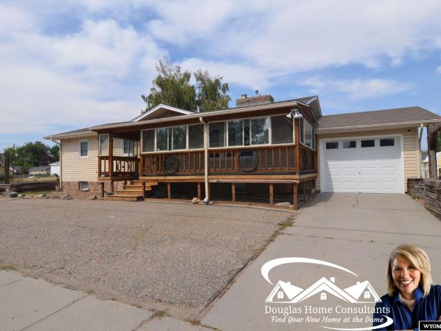 1000 Erwin St, Douglas, WY 82633 | MLS #20256 | Compass