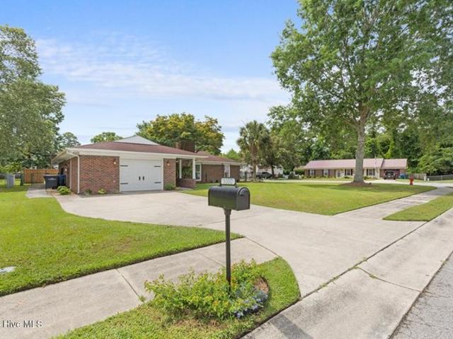 1000 Foscue Dr, Jacksonville, NC 28540