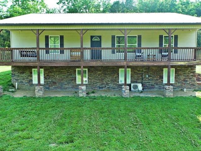 1000 Glasgow Branch Rd, Hartsville, TN 37074