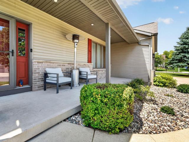 1000 Glen View Court