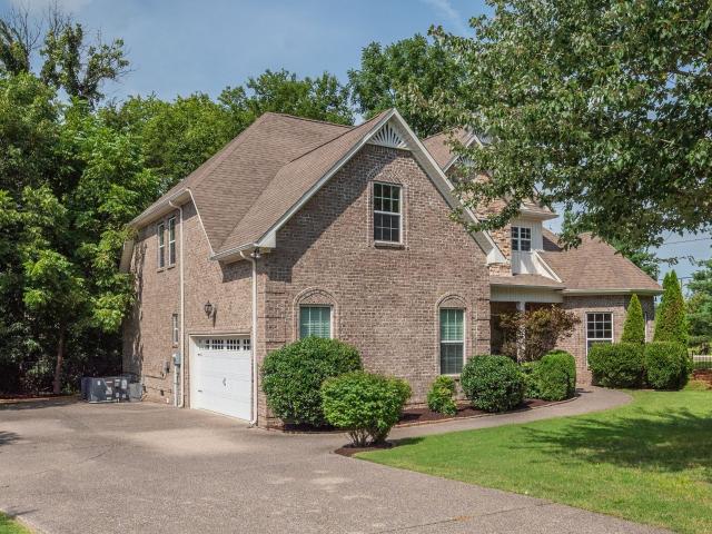 1000 Glessner Dr