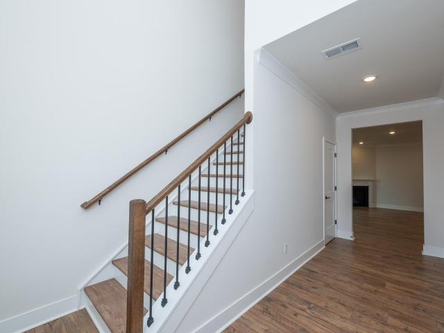 1000 Gresham Place