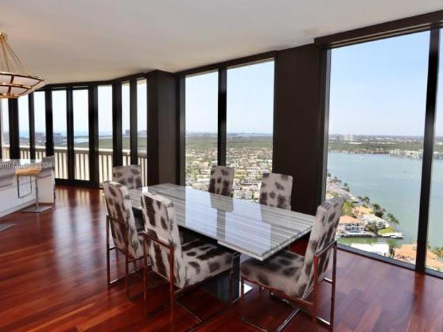 1000 Island Blvd #PH2, Aventura, FL 33160
