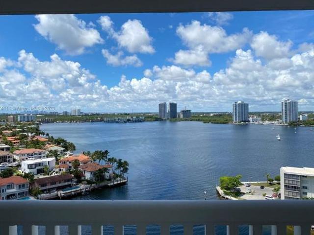 1000 Island Blvd #1711, Aventura, FL 33160