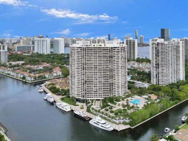 1000 Island Blvd #2107, Aventura, FL 33160