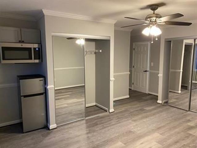 $1000 Large Room for Rent 15 Village Rd