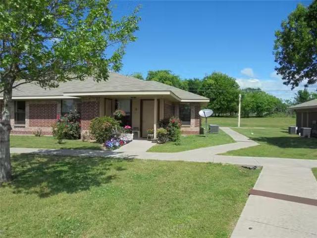 1000 League St, Sulphur Springs, TX 75482
