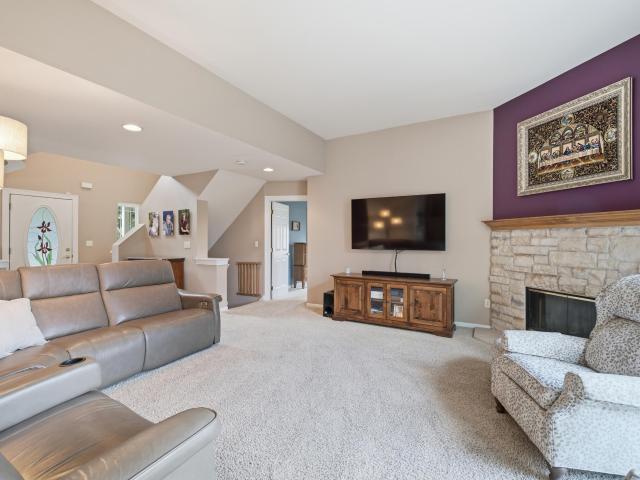 1000 Parkton Dr