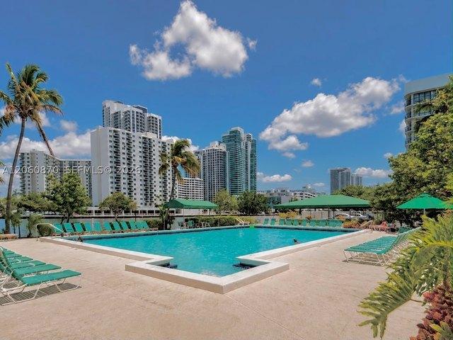 1000 Parkview Dr Apt 505, Hallandale Beach, FL 33009