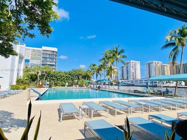 1000 Parkview Drive Unit 316, Hallandale Beach, US, FL