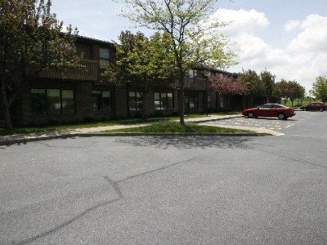 1000 Pine Trail, 2 beds, 2 full baths