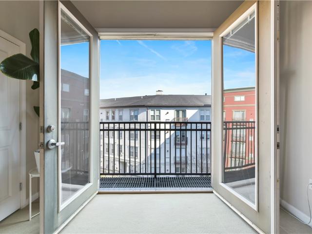 1000 Providence Place 418