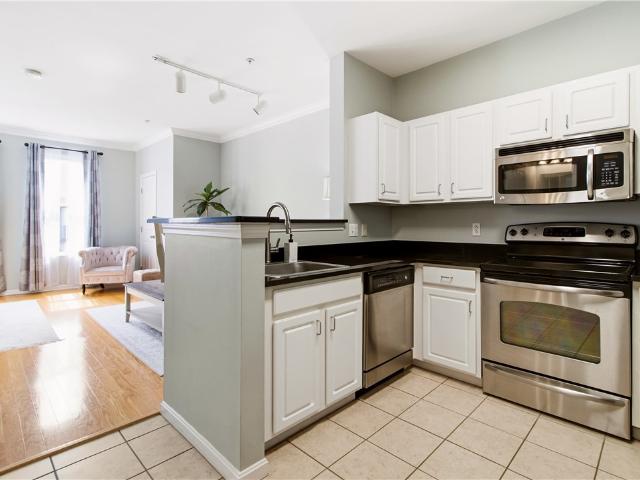 1000 Providence Place 465