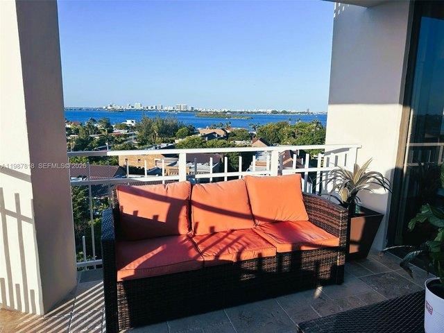 1000 Quayside Ter Apt 1101, Miami, FL 33138