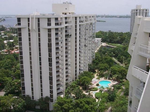 1000 Quayside Ter Apt 408, Miami, FL 33138