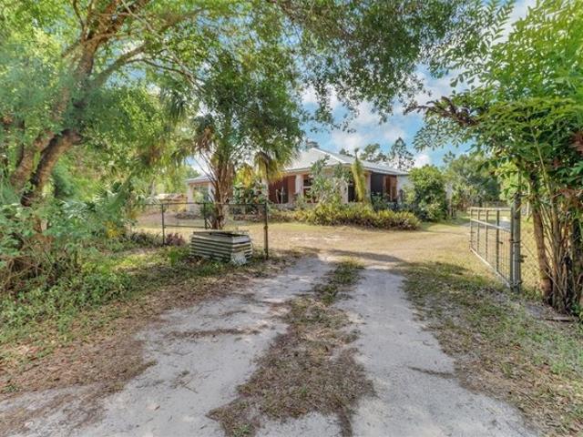 1000 Rabbit Run Rd, Naples, FL 34120