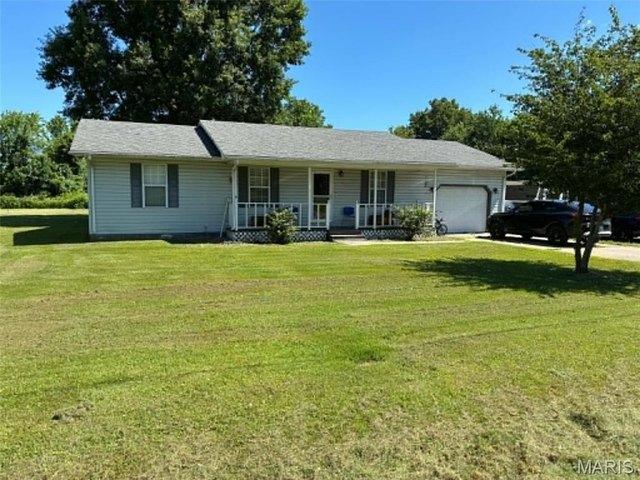 1000 Susan St, Dexter, MO 63841