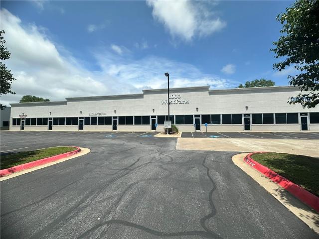 1000 SW Westpark Drive 18